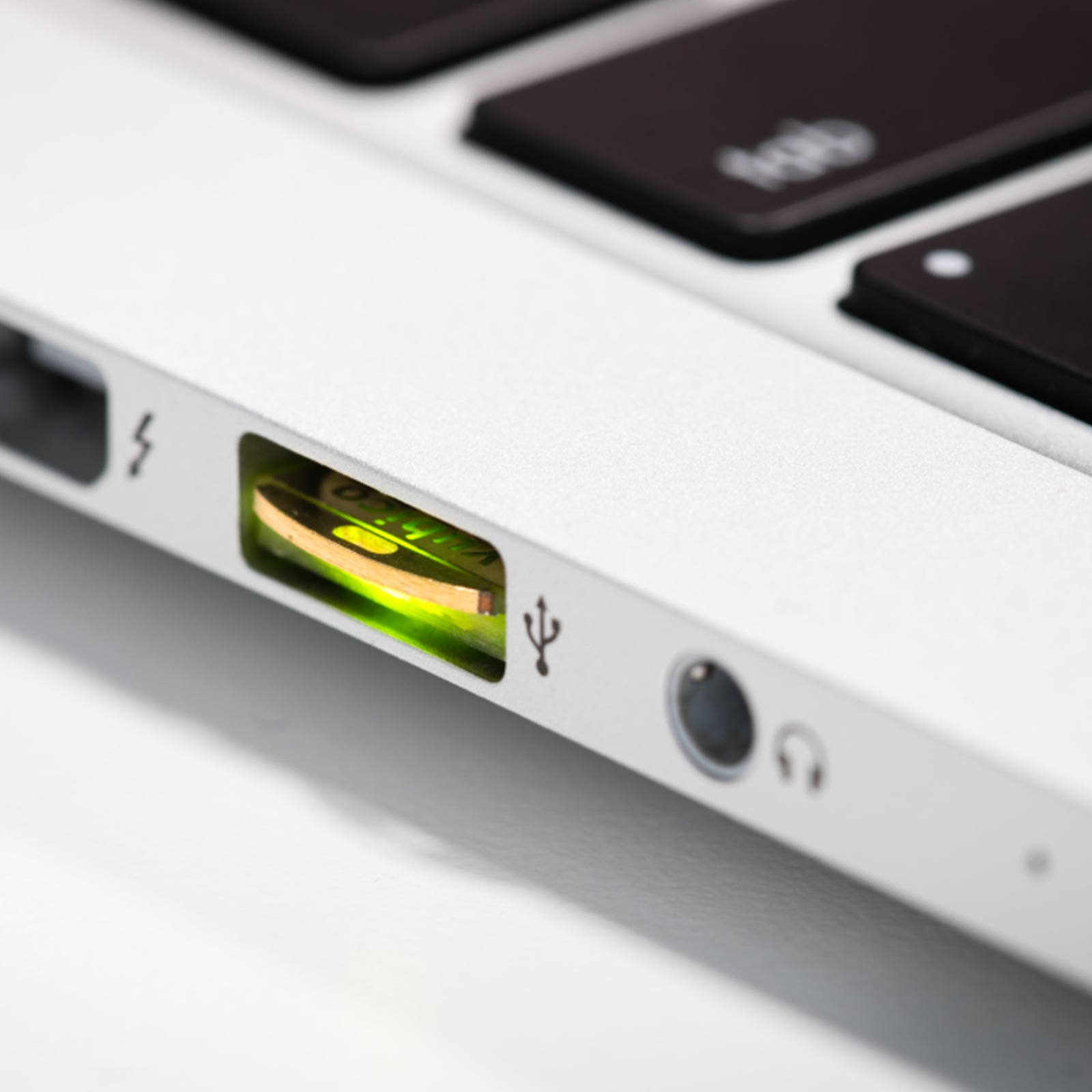 Yubico YubiHSM v2.1 hardware token (5060408461976) | Buy for less with ...